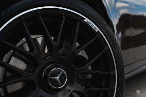Black Mercedes-Benz C 300 2018 in Vilnius, with an engine capacity of 1.99 L and mileage of 103 thousand km for 22500 €, photo 13 on AUTOMOTO.COM.LV