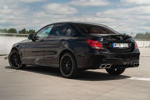 Black Mercedes-Benz C 300 2018 in Vilnius, with an engine capacity of 1.99 L and mileage of 103 thousand km for 22500 €, photo 16 on AUTOMOTO.COM.LV