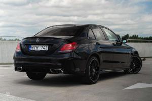 Black Mercedes-Benz C 300 2018 in Vilnius, with an engine capacity of 1.99 L and mileage of 103 thousand km for 22500 €, photo 21 on AUTOMOTO.COM.LV