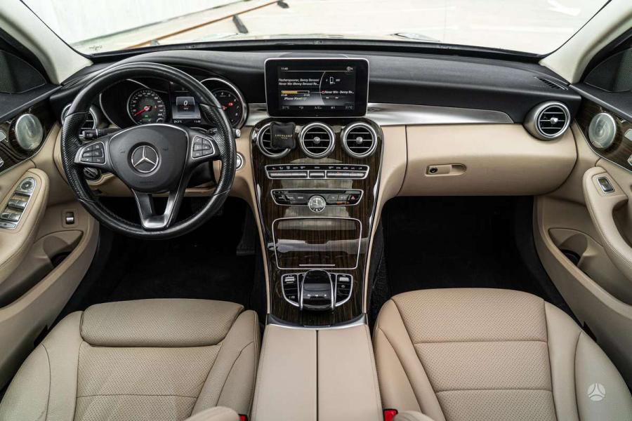 Black Mercedes-Benz C 300 2018 in Vilnius, with an engine capacity of 1.99 L and mileage of 103 thousand km for 22500 €, photo 23 on AUTOMOTO.COM.LV