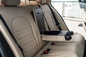 Black Mercedes-Benz C 300 2018 in Vilnius, with an engine capacity of 1.99 L and mileage of 103 thousand km for 22500 €, photo 44 on AUTOMOTO.COM.LV