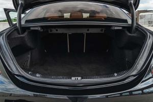 Black Mercedes-Benz C 300 2018 in Vilnius, with an engine capacity of 1.99 L and mileage of 103 thousand km for 22500 €, photo 49 on AUTOMOTO.COM.LV