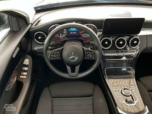Melns Mercedes-Benz C 300 2019 Kauņa, ar dzinēja tilpumu 2.00 L un nobraukumu 61 tūkst. km par 30024 €, foto 14 vietnē AUTOMOTO.COM.LV