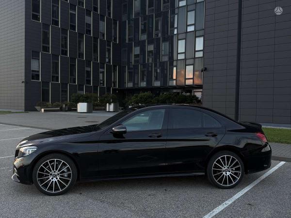 Melns Mercedes-Benz C 300 2019 Kauņa, ar dzinēja tilpumu 1.99 L un nobraukumu 69 tūkst. km par 24400 €, foto 3 vietnē AUTOMOTO.COM.LV