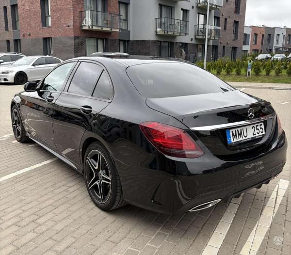 Melns Mercedes-Benz C 300 2020 Viļņa, ar dzinēja tilpumu 1.99 L un nobraukumu 115 tūkst. km par 21900 €, foto 6 vietnē AUTOMOTO.COM.LV