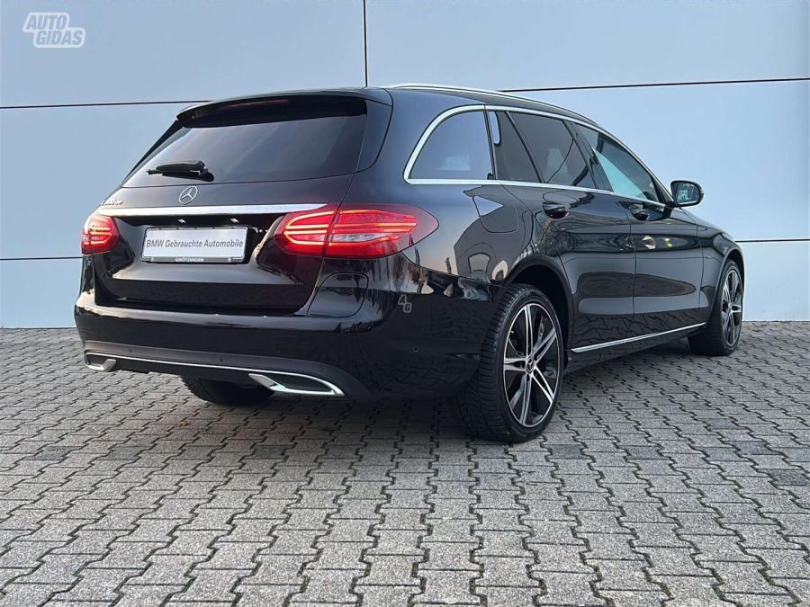 Melns Mercedes-Benz C 300 2021 Kauņa, ar dzinēja tilpumu 2.00 L un nobraukumu 94 tūkst. km par 32863 €, foto 4 vietnē AUTOMOTO.COM.LV