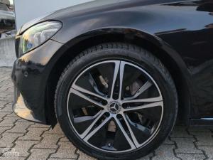 Melns Mercedes-Benz C 300 2021 Kauņa, ar dzinēja tilpumu 2.00 L un nobraukumu 94 tūkst. km par 32863 €, foto 10 vietnē AUTOMOTO.COM.LV