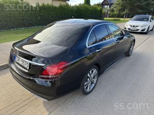 Черный Мерседес Ц 300 2021 в Рига, объемом двигателя 2.00 л и пробегом 47 тыс. км за 25000 €, фото 4 на AUTOMOTO.COM.LV