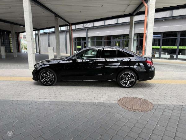 Black Mercedes-Benz C 300 2022 in Kaunas, with an engine capacity of 1.95 L and mileage of 84 thousand km for 25000 €, photo 7 on AUTOMOTO.COM.LV