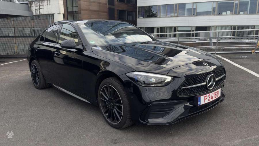 Black Mercedes-Benz C 300 2022 in Vilnius, with an engine capacity of 2.00 L and mileage of 137 thousand km for 36000 €, photo 1 on AUTOMOTO.COM.LV