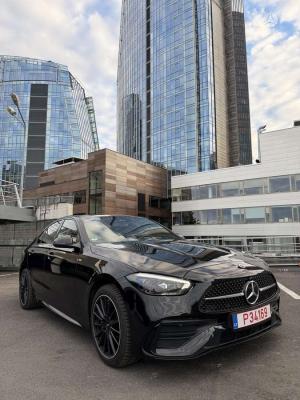 Black Mercedes-Benz C 300 2022 in Vilnius, with an engine capacity of 2.00 L and mileage of 137 thousand km for 36000 €, photo 3 on AUTOMOTO.COM.LV