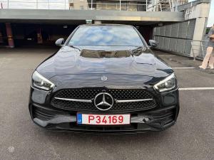 Black Mercedes-Benz C 300 2022 in Vilnius, with an engine capacity of 2.00 L and mileage of 137 thousand km for 36000 €, photo 8 on AUTOMOTO.COM.LV