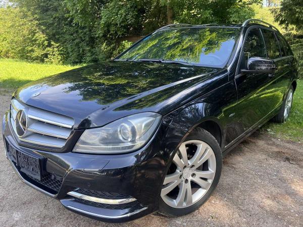 Melns Mercedes-Benz C 300 2011 Utena, ar dzinēja tilpumu 2.99 L un nobraukumu 280 tūkst. km par 6500 €, foto 7 vietnē AUTOMOTO.COM.LV