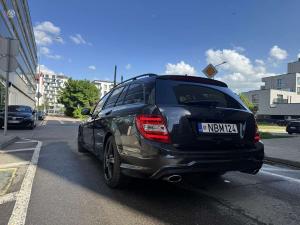 Melns Mercedes-Benz C 300 2011 Viļņa, ar dzinēja tilpumu 2.99 L un nobraukumu 384 tūkst. km par 7000 €, foto 7 vietnē AUTOMOTO.COM.LV