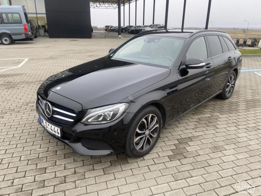 Melns Mercedes-Benz C 300 2016 Klaipėda, ar dzinēja tilpumu 2.20 L un nobraukumu 200 tūkst. km par 15200 €, foto 3 vietnē AUTOMOTO.COM.LV