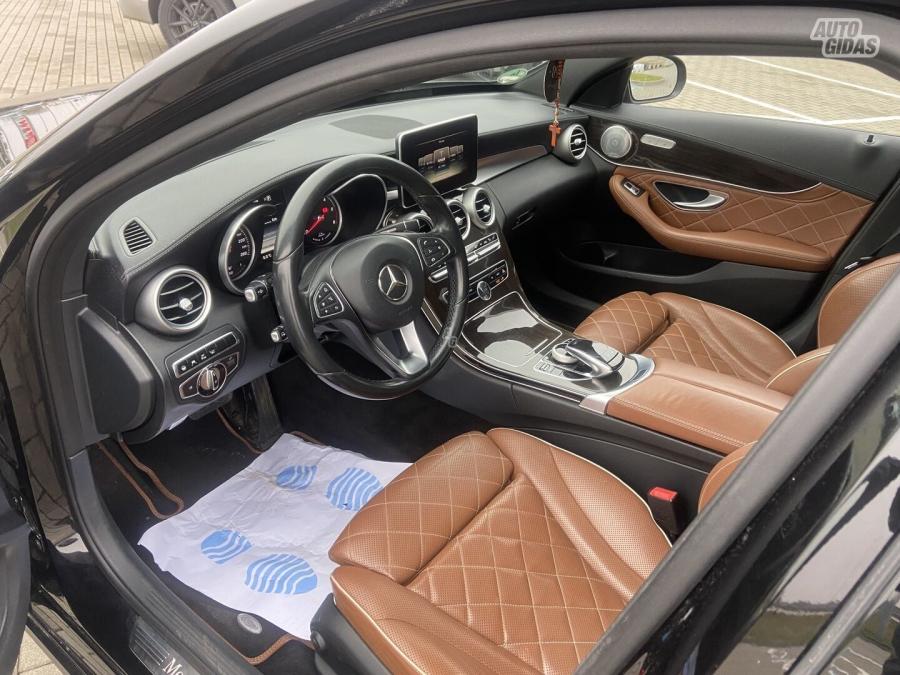 Melns Mercedes-Benz C 300 2016 Klaipėda, ar dzinēja tilpumu 2.20 L un nobraukumu 200 tūkst. km par 15200 €, foto 11 vietnē AUTOMOTO.COM.LV