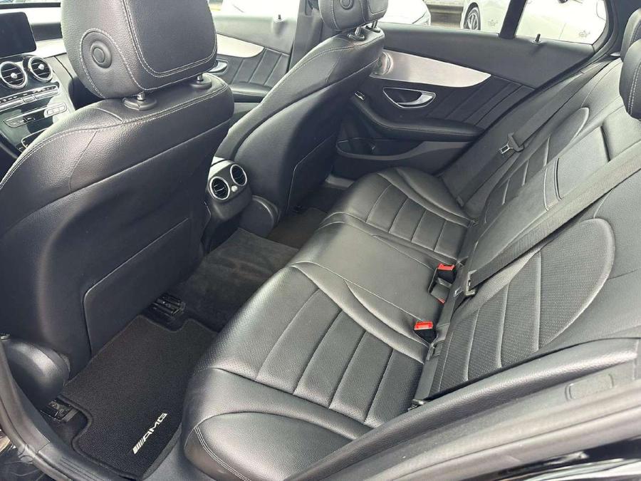 Black Mercedes-Benz C 300 2018 in Panevezys, with an engine capacity of 2.00 L and mileage of 228 thousand km for 19999 €, photo 15 on AUTOMOTO.COM.LV