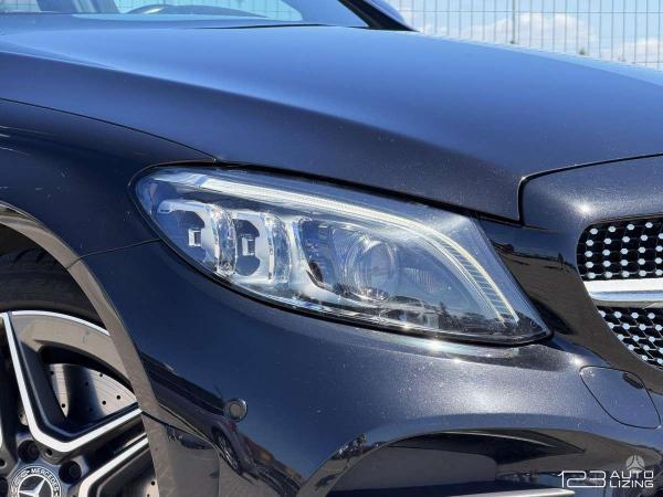 Black Mercedes-Benz C 300 2019 in Taurage, with an engine capacity of 2.00 L and mileage of 247 thousand km for 17900 €, photo 7 on AUTOMOTO.COM.LV
