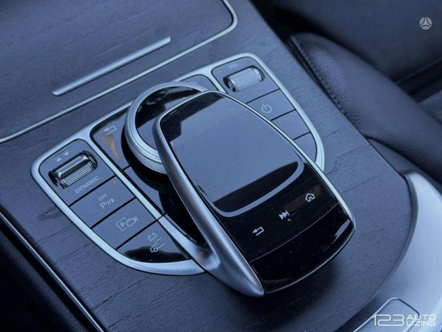Черный Мерседес Ц 300 2019 в Таураге, объемом двигателя 2.00 л и пробегом 247 тыс. км за 17900 €, фото 26 на AUTOMOTO.COM.LV