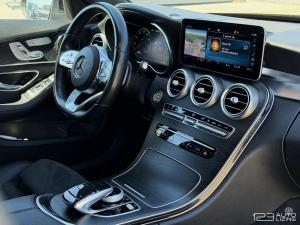 Black Mercedes-Benz C 300 2019 in Taurage, with an engine capacity of 2.00 L and mileage of 247 thousand km for 16900 €, photo 18 on AUTOMOTO.COM.LV