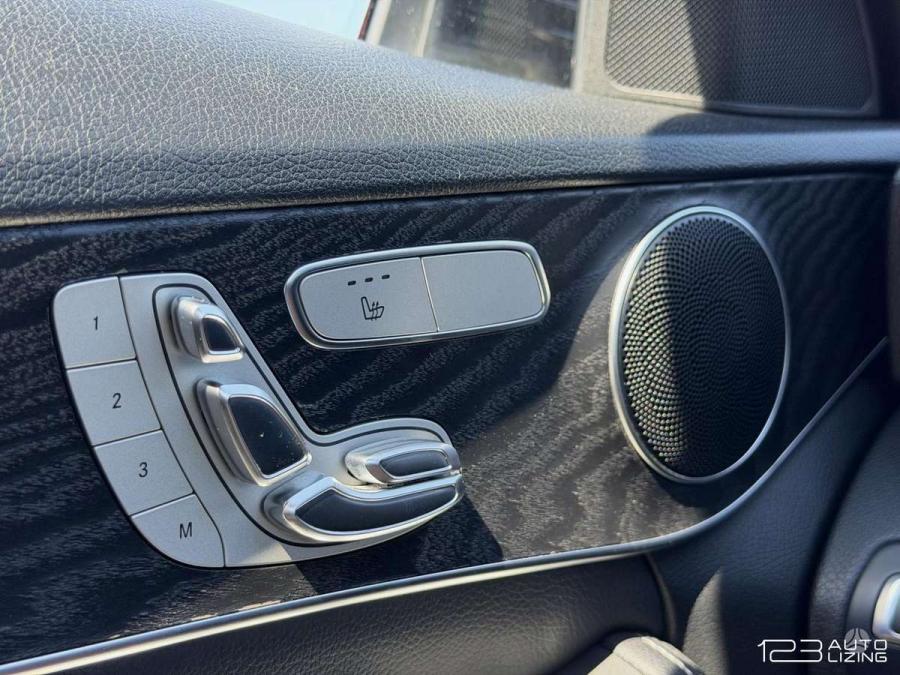 Black Mercedes-Benz C 300 2019 in Taurage, with an engine capacity of 2.00 L and mileage of 247 thousand km for 16900 €, photo 27 on AUTOMOTO.COM.LV