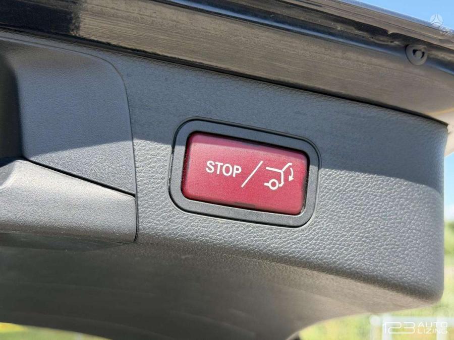 Black Mercedes-Benz C 300 2019 in Taurage, with an engine capacity of 2.00 L and mileage of 247 thousand km for 16900 €, photo 31 on AUTOMOTO.COM.LV