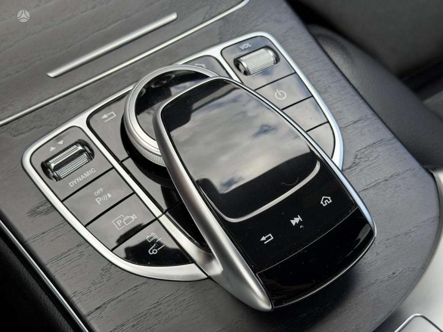 Black Mercedes-Benz C 300 2019 in Taurage, with an engine capacity of 2.00 L and mileage of 247 thousand km for 16300 €, photo 24 on AUTOMOTO.COM.LV