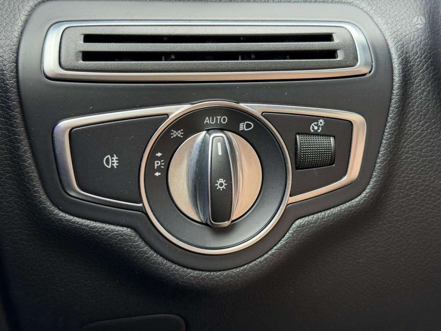 Black Mercedes-Benz C 300 2019 in Taurage, with an engine capacity of 2.00 L and mileage of 247 thousand km for 16300 €, photo 27 on AUTOMOTO.COM.LV