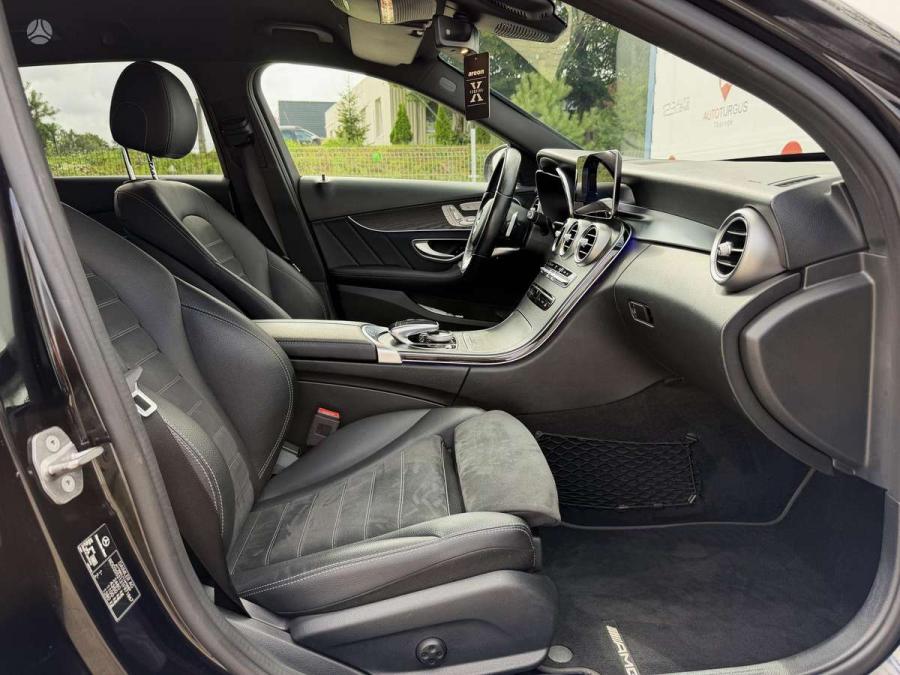 Black Mercedes-Benz C 300 2019 in Taurage, with an engine capacity of 2.00 L and mileage of 247 thousand km for 15800 €, photo 16 on AUTOMOTO.COM.LV