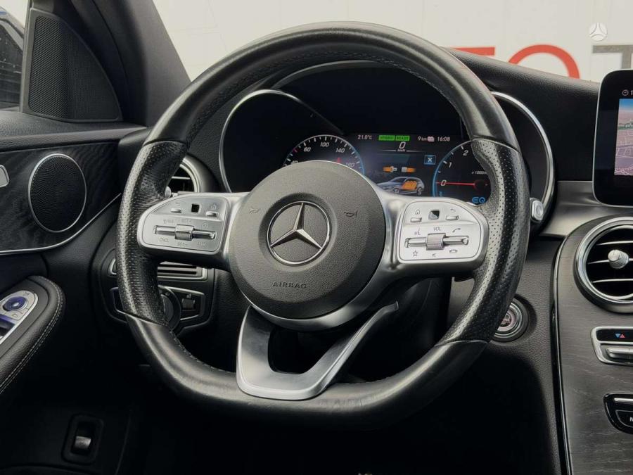 Black Mercedes-Benz C 300 2019 in Taurage, with an engine capacity of 2.00 L and mileage of 247 thousand km for 15800 €, photo 20 on AUTOMOTO.COM.LV