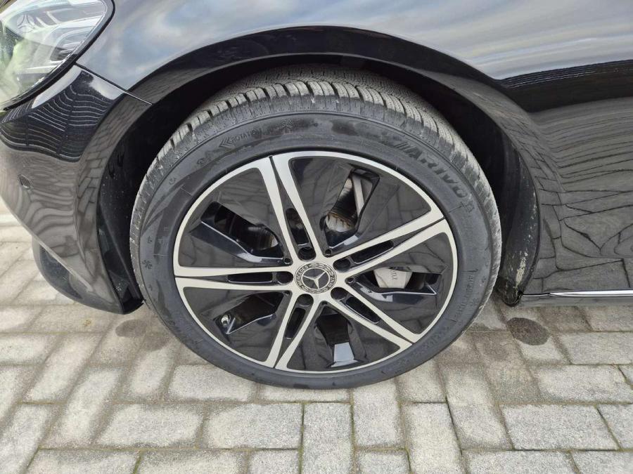 Melns Mercedes-Benz C 300 2020 Klaipėda, ar dzinēja tilpumu 1.95 L un nobraukumu 255 tūkst. km par 18000 €, foto 24 vietnē AUTOMOTO.COM.LV