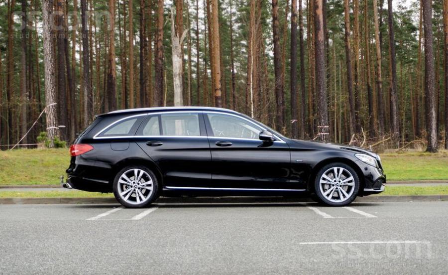 Melns Mercedes-Benz C 300 2020 Rīga, ar dzinēja tilpumu 2.00 L un nobraukumu 167 tūkst. km par 26990 €, foto 8 vietnē AUTOMOTO.COM.LV