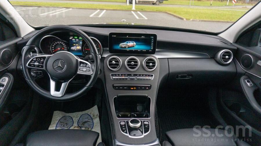 Melns Mercedes-Benz C 300 2020 Rīga, ar dzinēja tilpumu 2.00 L un nobraukumu 167 tūkst. km par 26990 €, foto 11 vietnē AUTOMOTO.COM.LV