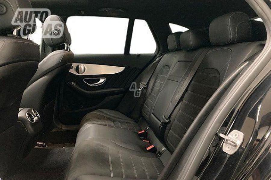 Melns Mercedes-Benz C 300 2020 Kauņa, ar dzinēja tilpumu 0.00 L un nobraukumu 31 tūkst. km par 37172 €, foto 13 vietnē AUTOMOTO.COM.LV
