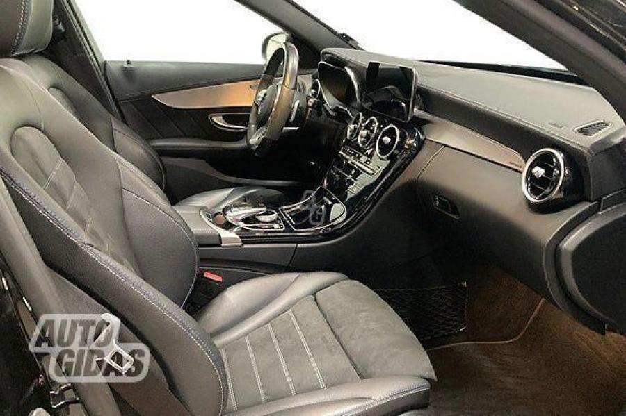 Melns Mercedes-Benz C 300 2020 Kauņa, ar dzinēja tilpumu 0.00 L un nobraukumu 31 tūkst. km par 37172 €, foto 14 vietnē AUTOMOTO.COM.LV