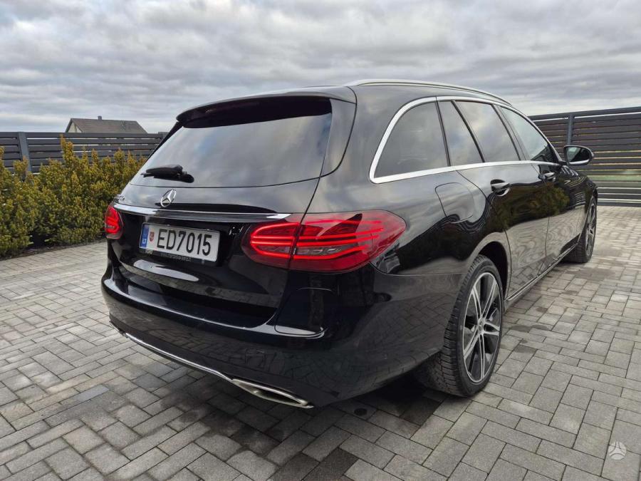 Melns Mercedes-Benz C 300 2020 Klaipėda, ar dzinēja tilpumu 2.00 L un nobraukumu 255 tūkst. km par 16400 €, foto 8 vietnē AUTOMOTO.COM.LV
