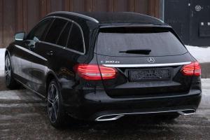 Melns Mercedes-Benz C 300 2020 Kauņa, ar dzinēja tilpumu 1.95 L un nobraukumu 224 tūkst. km par 16300 €, foto 5 vietnē AUTOMOTO.COM.LV