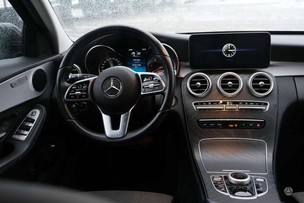 Черный Мерседес Ц 300 2020 в Каунас, объемом двигателя 1.95 л и пробегом 224 тыс. км за 16300 €, фото 11 на AUTOMOTO.COM.LV