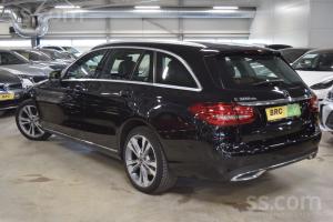 Melns Mercedes-Benz C 300 2020 Rīga, ar dzinēja tilpumu 2.00 L un nobraukumu 168 tūkst. km par 18900 €, foto 3 vietnē AUTOMOTO.COM.LV