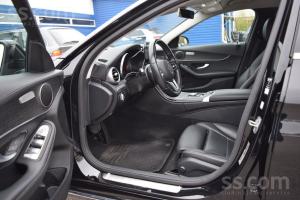 Melns Mercedes-Benz C 300 2020 Rīga, ar dzinēja tilpumu 2.00 L un nobraukumu 168 tūkst. km par 18900 €, foto 4 vietnē AUTOMOTO.COM.LV
