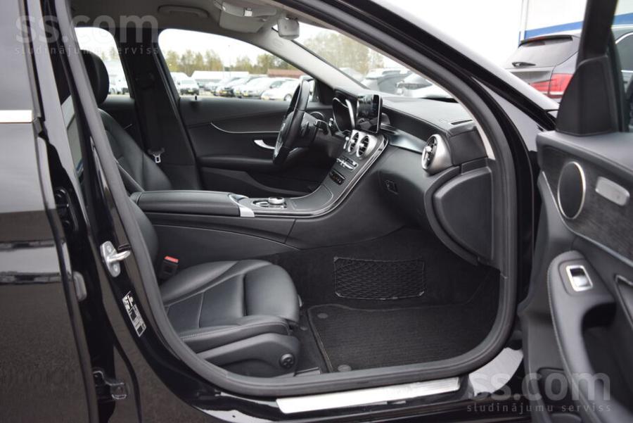 Melns Mercedes-Benz C 300 2020 Rīga, ar dzinēja tilpumu 2.00 L un nobraukumu 168 tūkst. km par 18900 €, foto 14 vietnē AUTOMOTO.COM.LV