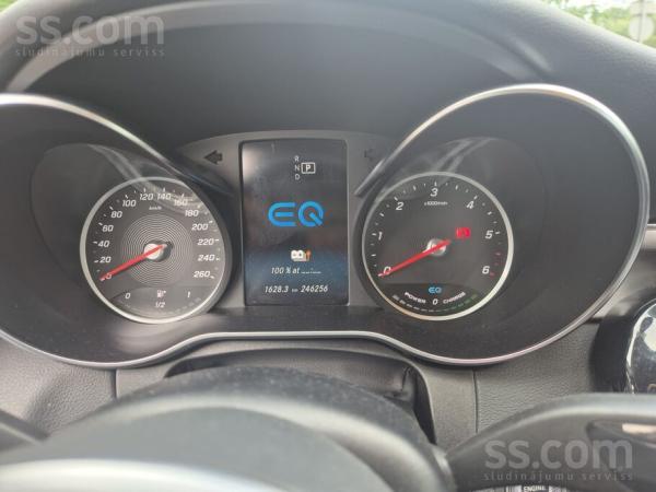 Black Mercedes-Benz C 300 2020 in Ogre, with an engine capacity of 2.00 L and mileage of 245 thousand km for 17500 €, photo 8 on AUTOMOTO.COM.LV