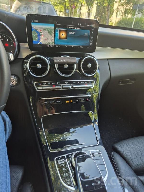 Black Mercedes-Benz C 300 2020 in Ogre, with an engine capacity of 2.00 L and mileage of 245 thousand km for 17500 €, photo 10 on AUTOMOTO.COM.LV