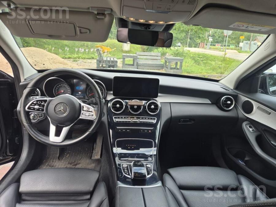 Black Mercedes-Benz C 300 2020 in Ogre, with an engine capacity of 2.00 L and mileage of 245 thousand km for 17500 €, photo 12 on AUTOMOTO.COM.LV