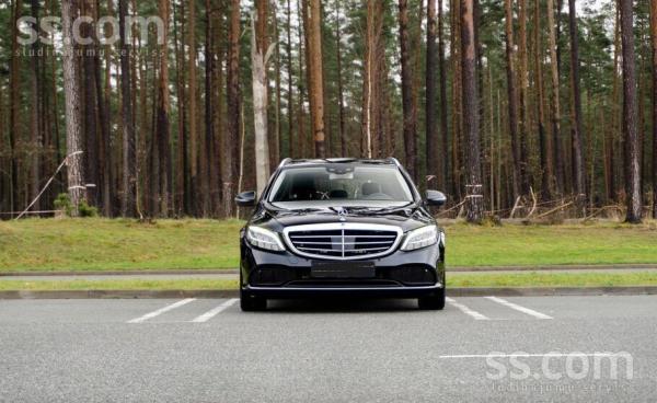 Мерседес Ц 300 2020 в Рига на AUTOMOTO.COM.LV Черный Мерседес Ц 300 2020 в Рига, объемом двигателя 2.00 л и пробегом 167 тыс. км за 20850 €, фото 9 на AUTOMOTO.COM.LV