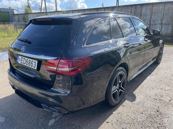 Melns Mercedes-Benz C 300 2020 Šauļi, ar dzinēja tilpumu 2.00 L un nobraukumu 115 tūkst. km par 15800 €, foto 4 vietnē AUTOMOTO.COM.LV