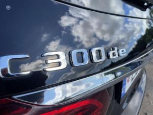 Melns Mercedes-Benz C 300 2020 Šauļi, ar dzinēja tilpumu 2.00 L un nobraukumu 115 tūkst. km par 15800 €, foto 14 vietnē AUTOMOTO.COM.LV