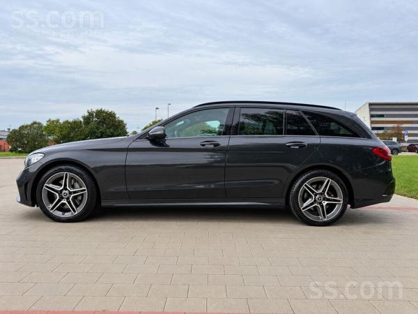 Мерседес Ц 300 2020 в Рига на AUTOMOTO.COM.LV Черный Мерседес Ц 300 2020 в Рига, объемом двигателя 2.00 л и пробегом 194 тыс. км за 21099 €, фото 4 на AUTOMOTO.COM.LV