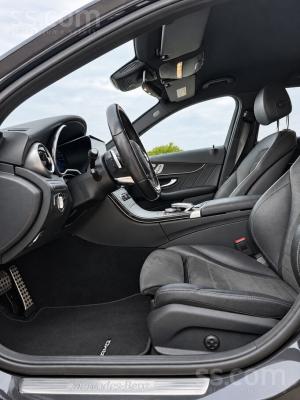 Black Mercedes-Benz C 300 2020 in Riga, with an engine capacity of 2.00 L and mileage of 194 thousand km for 21099 €, photo 13 on AUTOMOTO.COM.LV