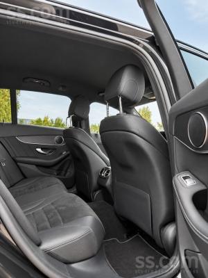 Black Mercedes-Benz C 300 2020 in Riga, with an engine capacity of 2.00 L and mileage of 194 thousand km for 21099 €, photo 16 on AUTOMOTO.COM.LV